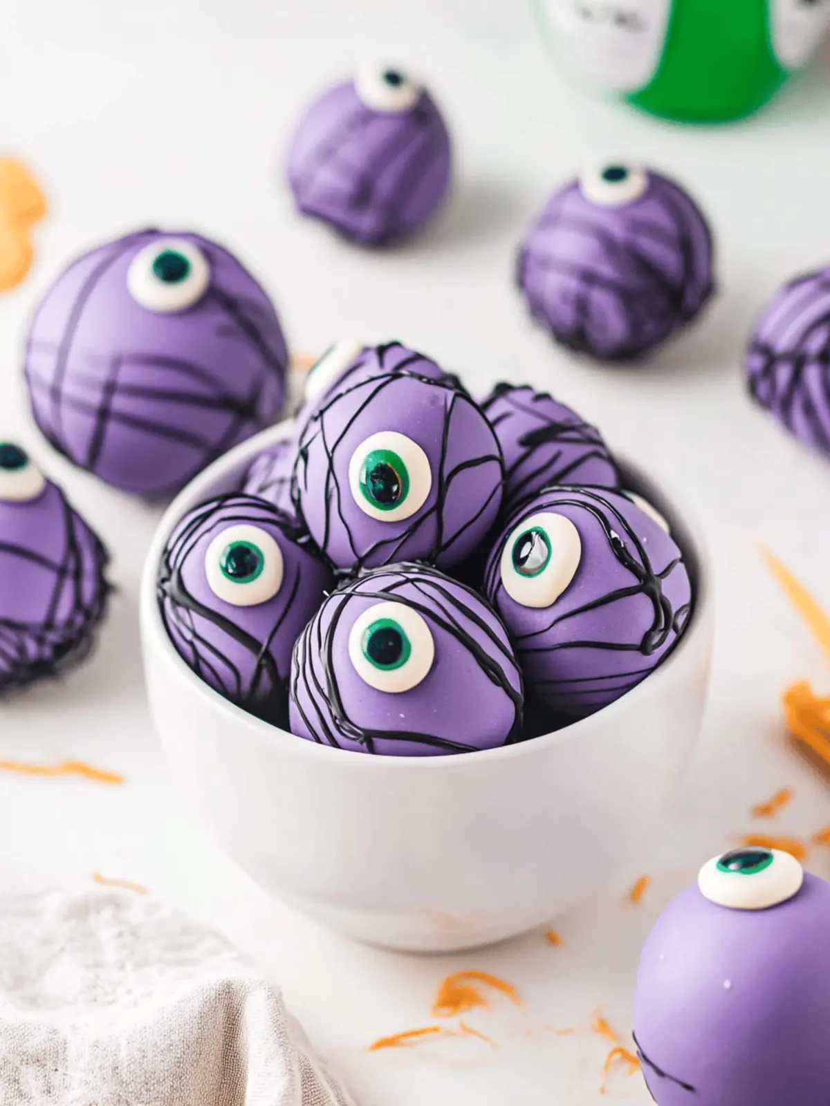 Easy No-Bake Monster Eyeballs: Delicious Halloween Treats